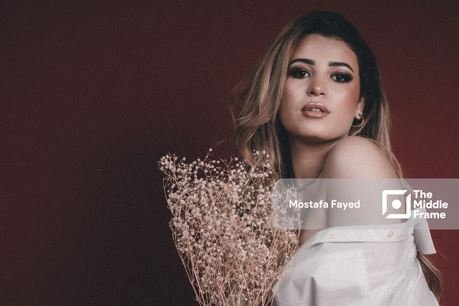 The Egyptian artist Batoul Al-Haddad. • The Middle Frame • Arab Stock ...