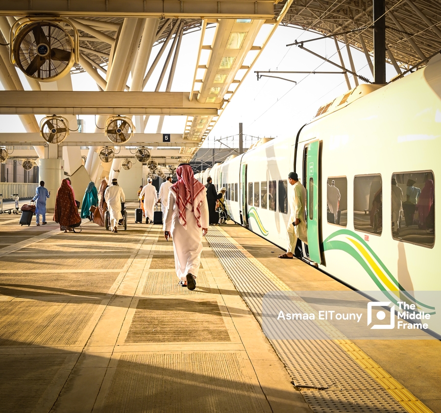 Haramain High speed Railway • The Middle Frame • GenAI for Images ...
