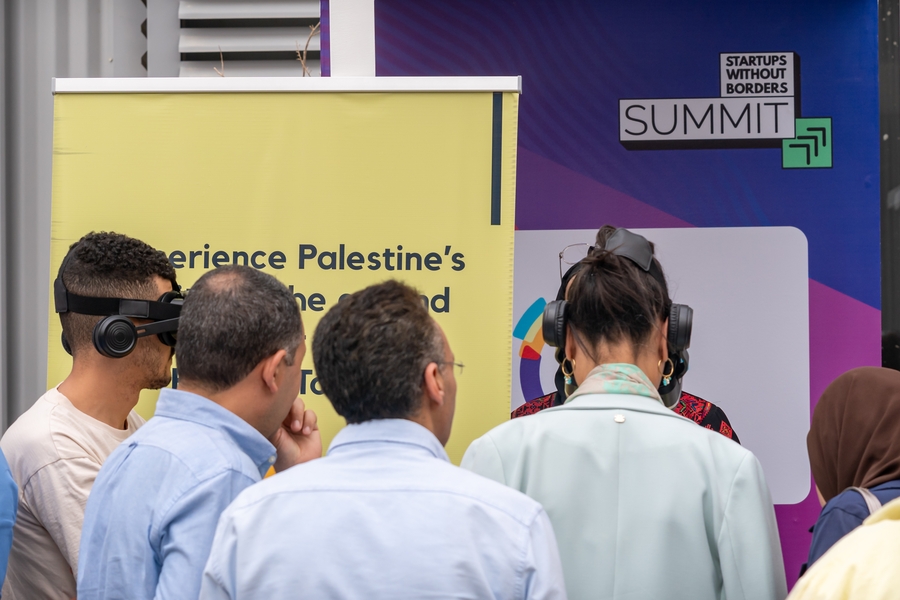 Startups Without Borders Summit 2024. • The Middle Frame • Arab Stock ... Startups Without Borders Summit 2024. • The Middle Frame • Arab Stock ...