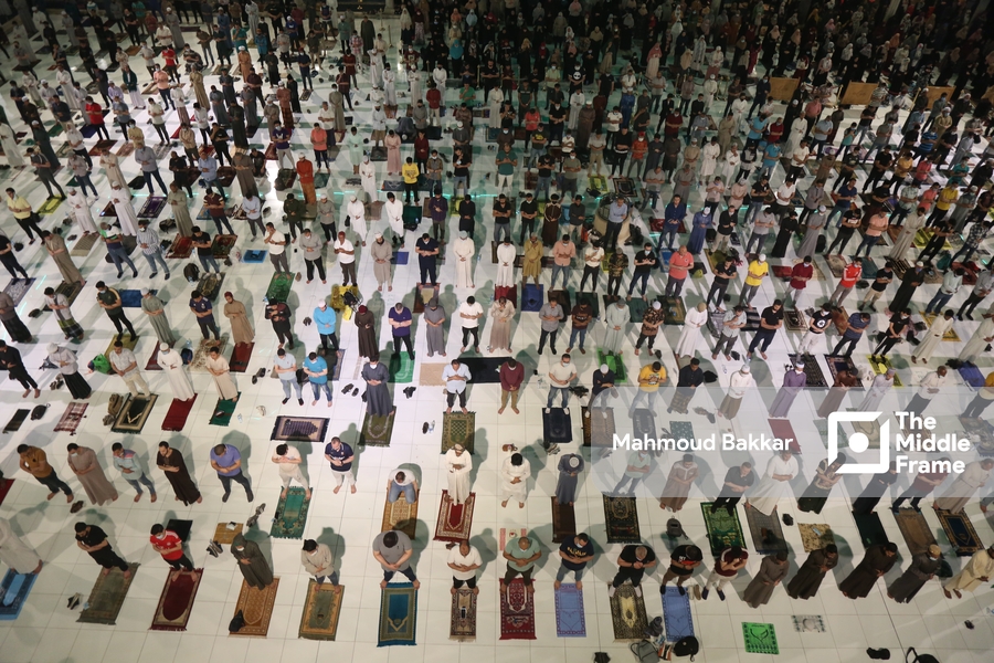 The night of the 27th of Ramadan at Al-Azhar Mosque • The Middle Frame ...