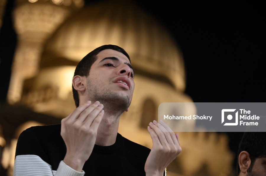 Tarawih prayer on the night of the 27th of Ramadan • The Middle Frame ...