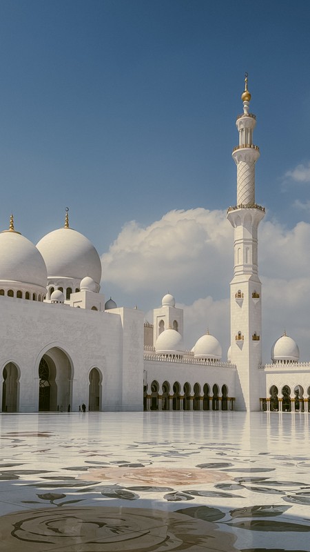 Exterior Hall of Sheikh Zayed Grand Mosque Abu Dhabi-United Arab ...